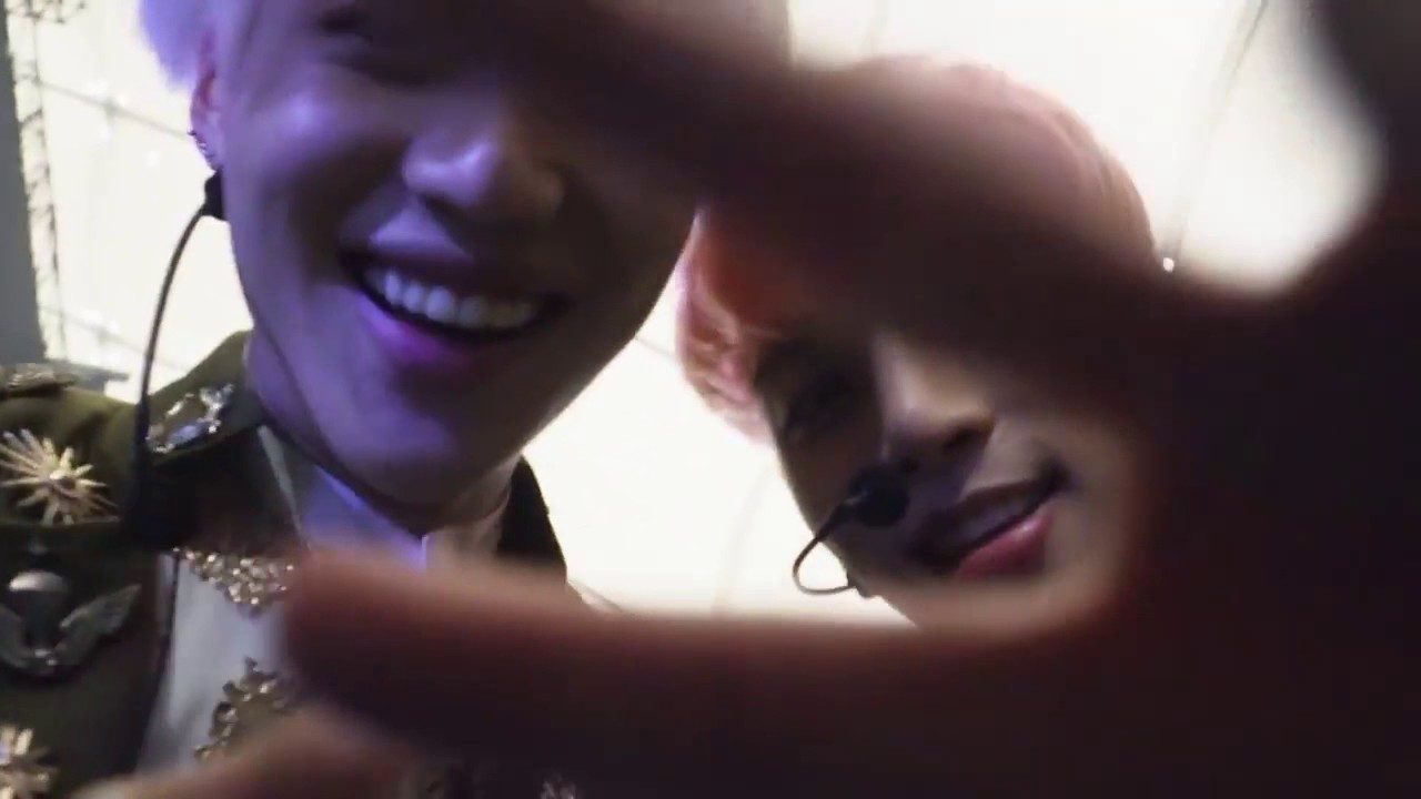 SHINee SWJ Backstage & JongTae moment - YouTube