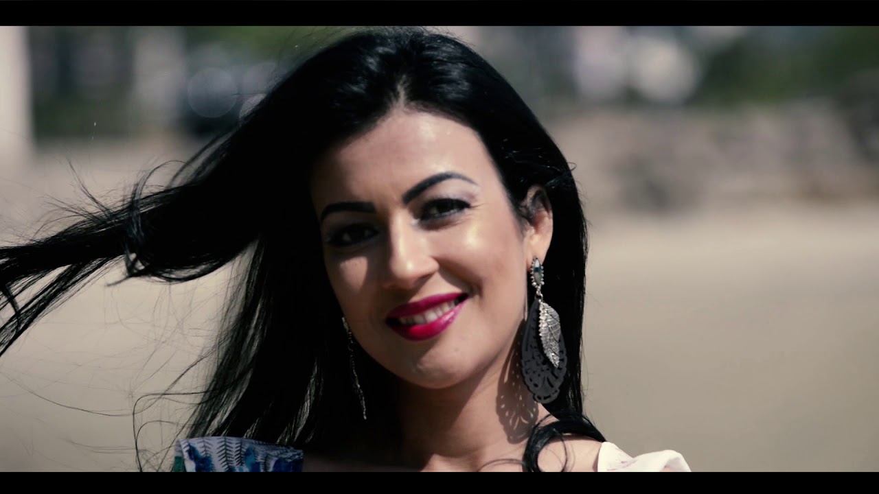 Lia Oliver - Vídeo Book - YouTube