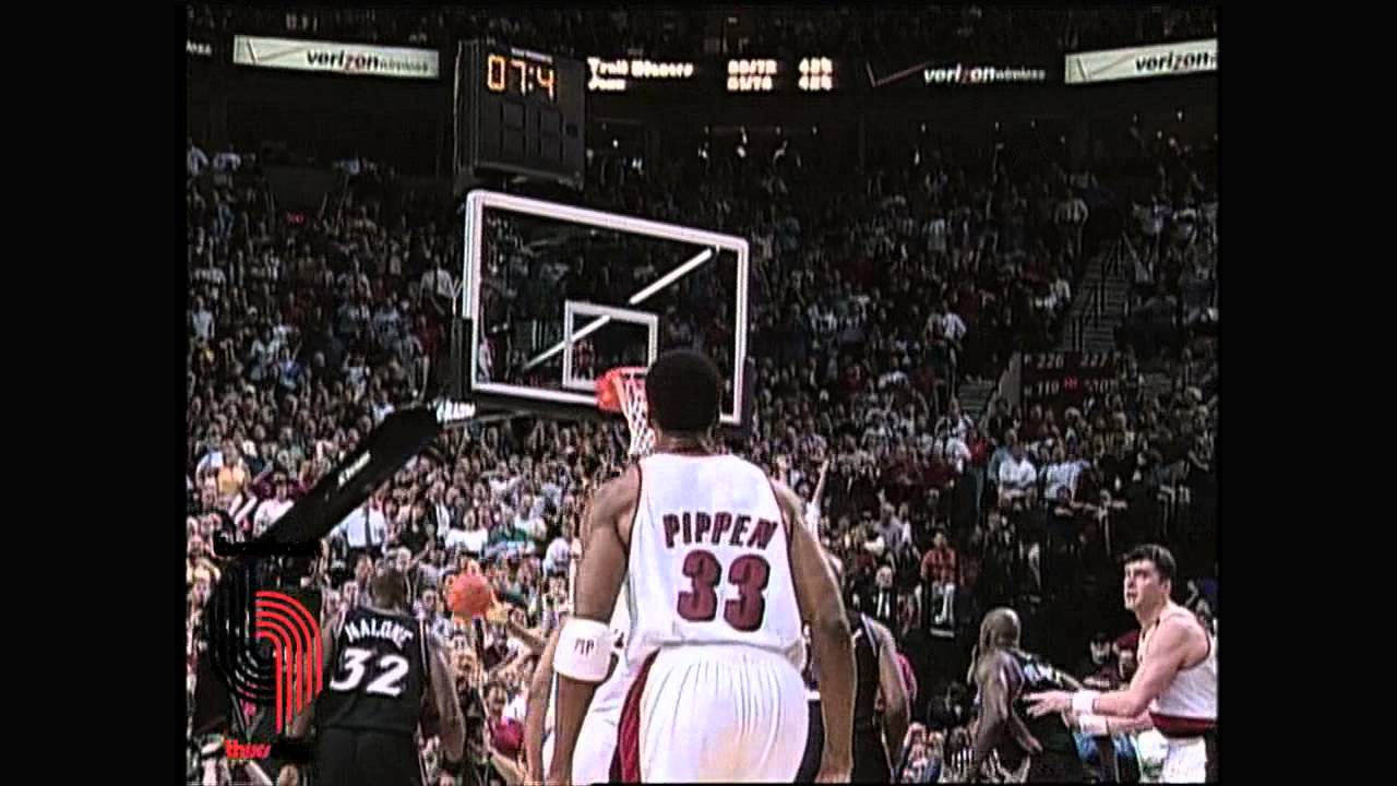 #TBT Pippen's Game-Winner from Distance in the 2000 NBA Playoffs - YouTube
