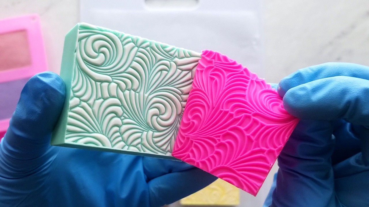 Impression Mat Twist! 🌈 | Cold Process | Soap Challenge Club - YouTube