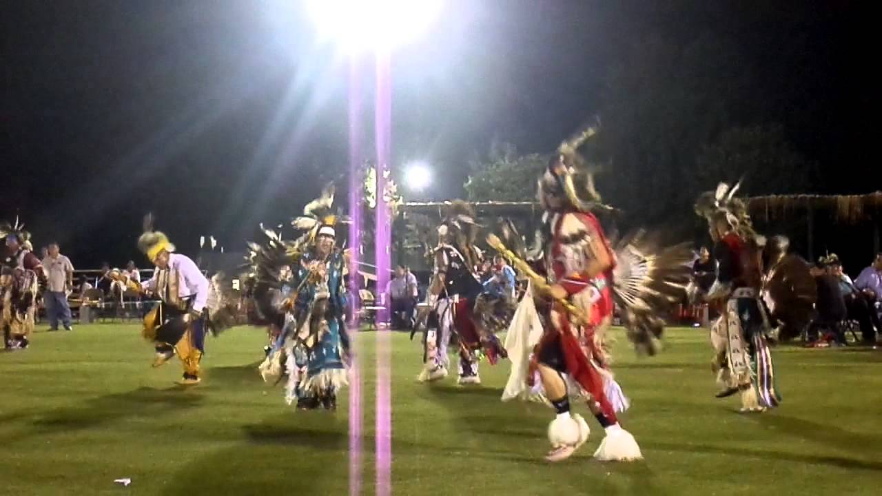 Northern traditional at Cherokee Holiday 2015 - YouTube