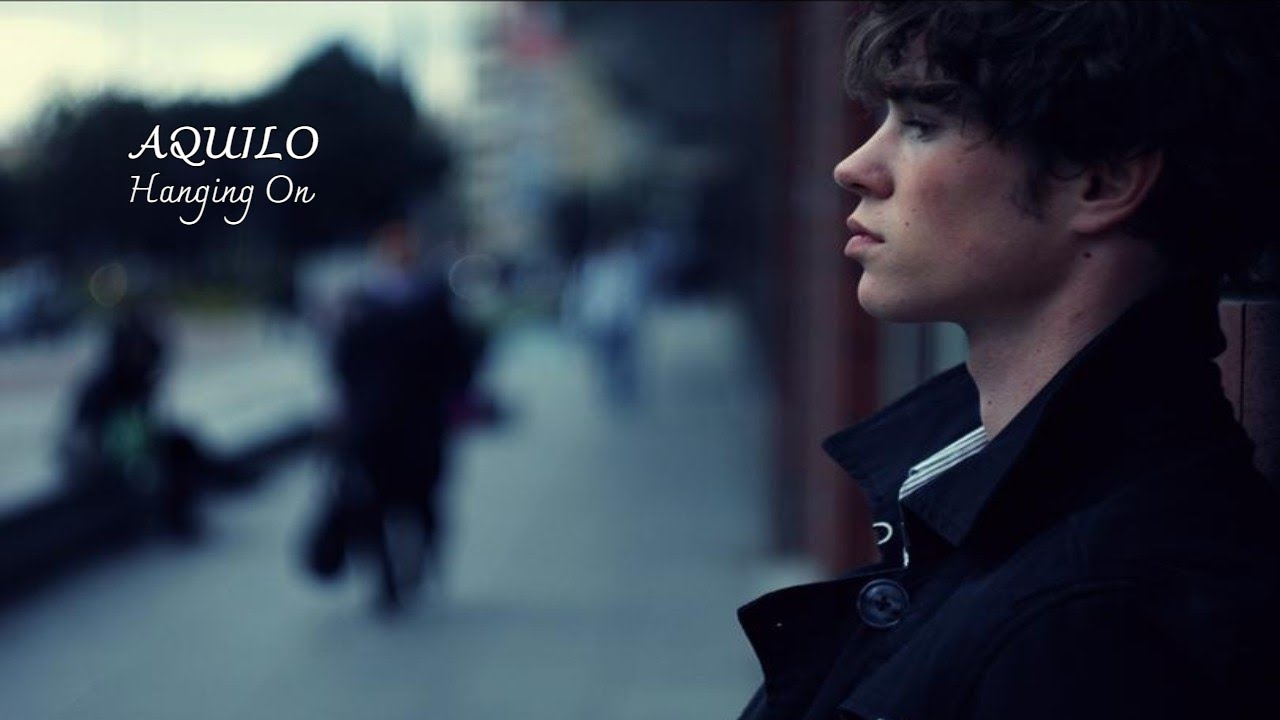 Aquilo – Hanging On (Lyrics) - YouTube