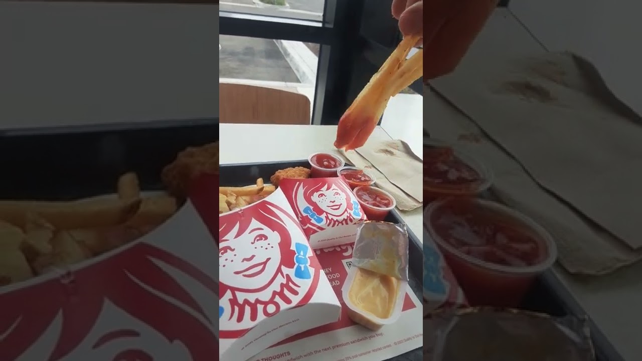 weird fries at Wendy's with possible e. coli - YouTube