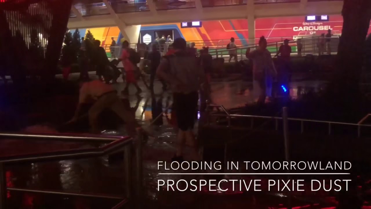 Tomorrowland Floods at Disney’s Magic Kingdom - YouTube