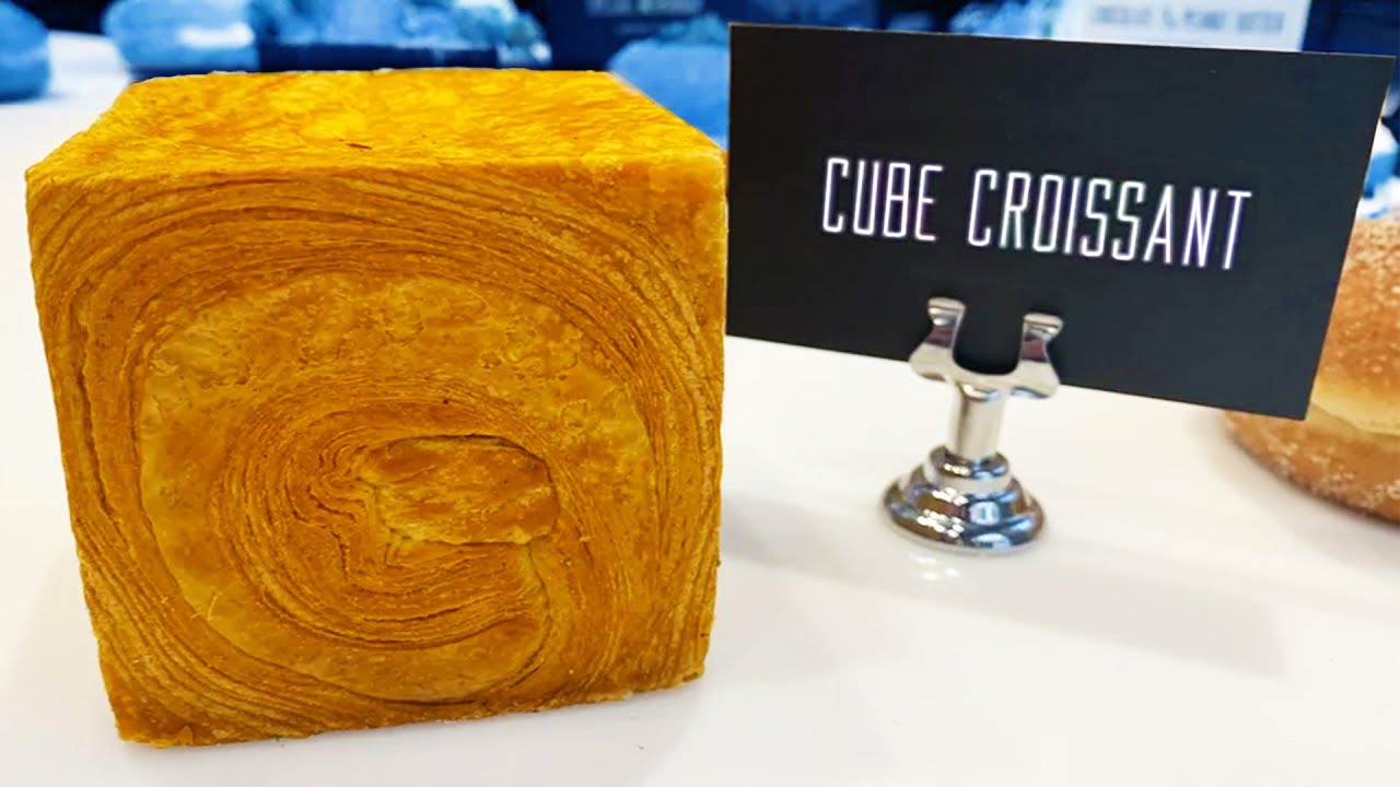 r/OfCourseThatsaThing | Minecraft croissant - YouTube