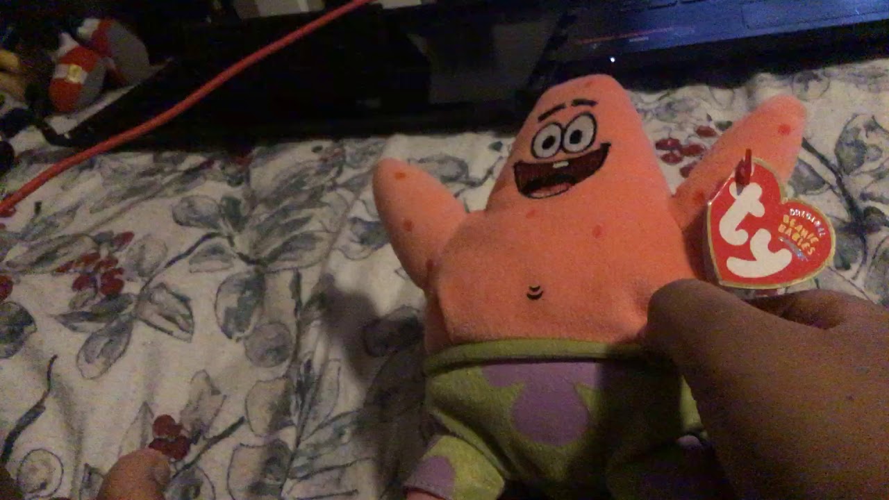 Patrick star from spongebob Squarepants watches The Paramount DVD logo ...