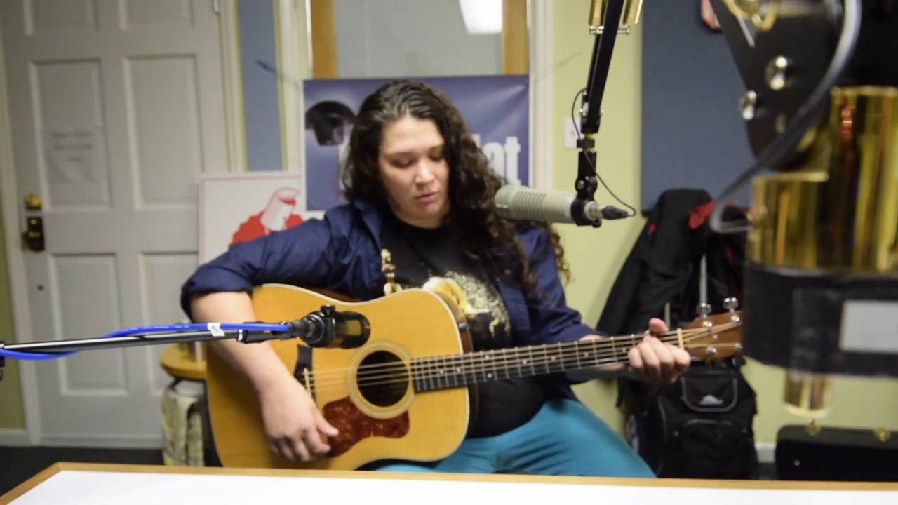 Emily Musolino - Pull It together - YouTube