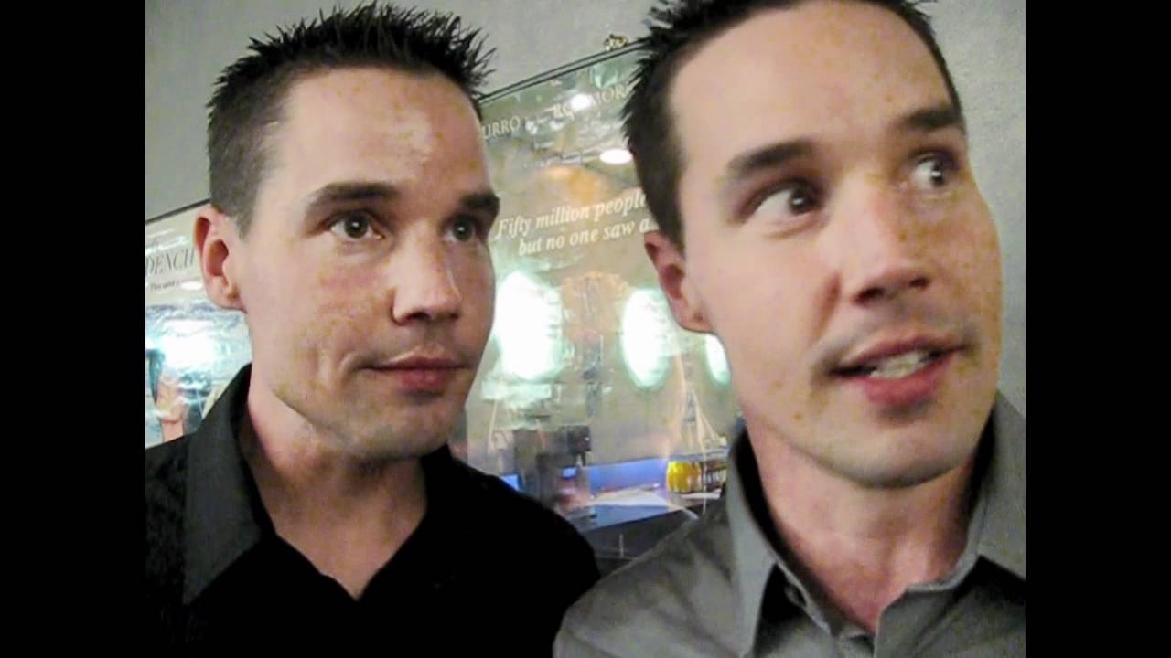 Gary & Larry Lane HOLLYWOOD TO DOLLYWOOD 11.17.11 Interview: Dolly ...