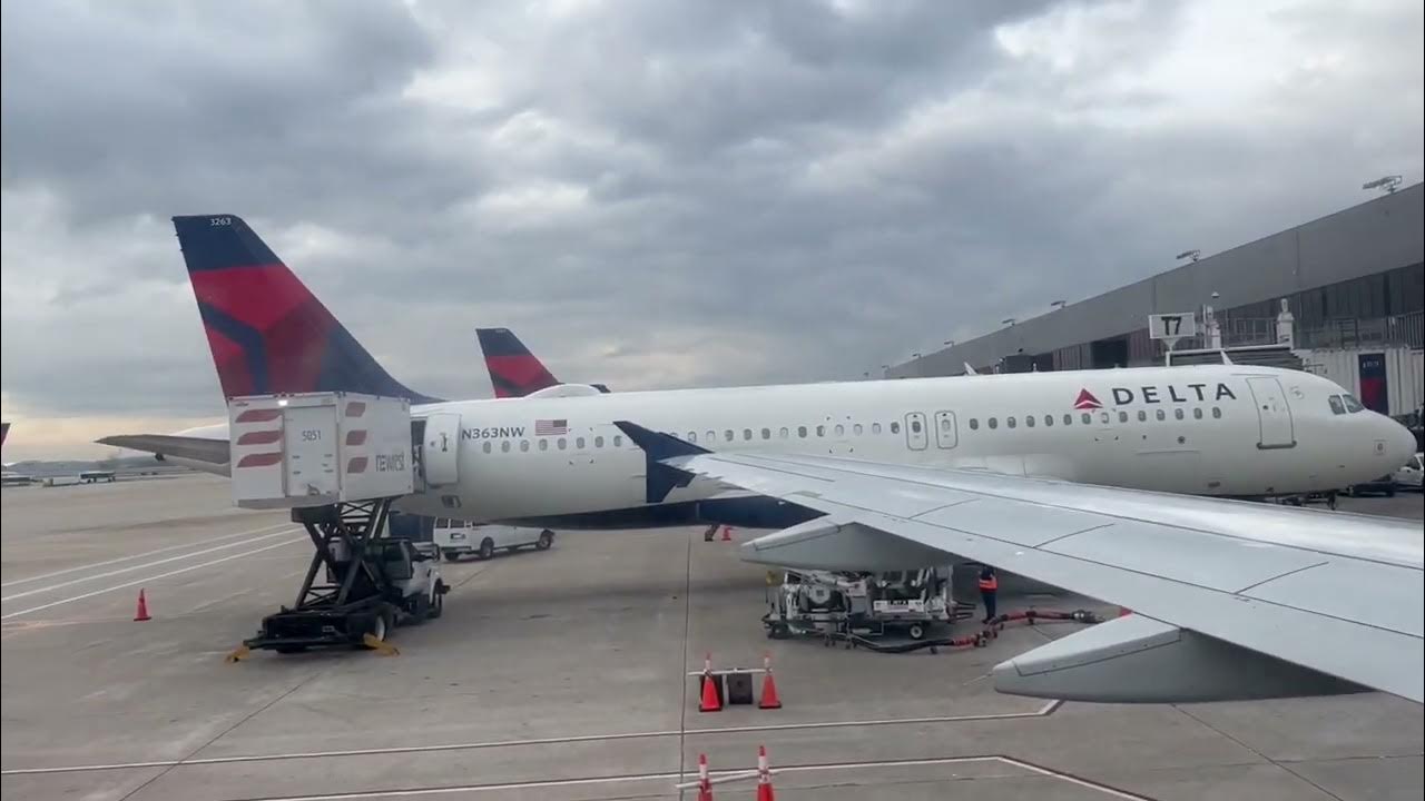 TRIP REPORT: Delta Airlines Airbus A320 Atlanta (ATL) - Washington D.C. (DCA) - YouTube