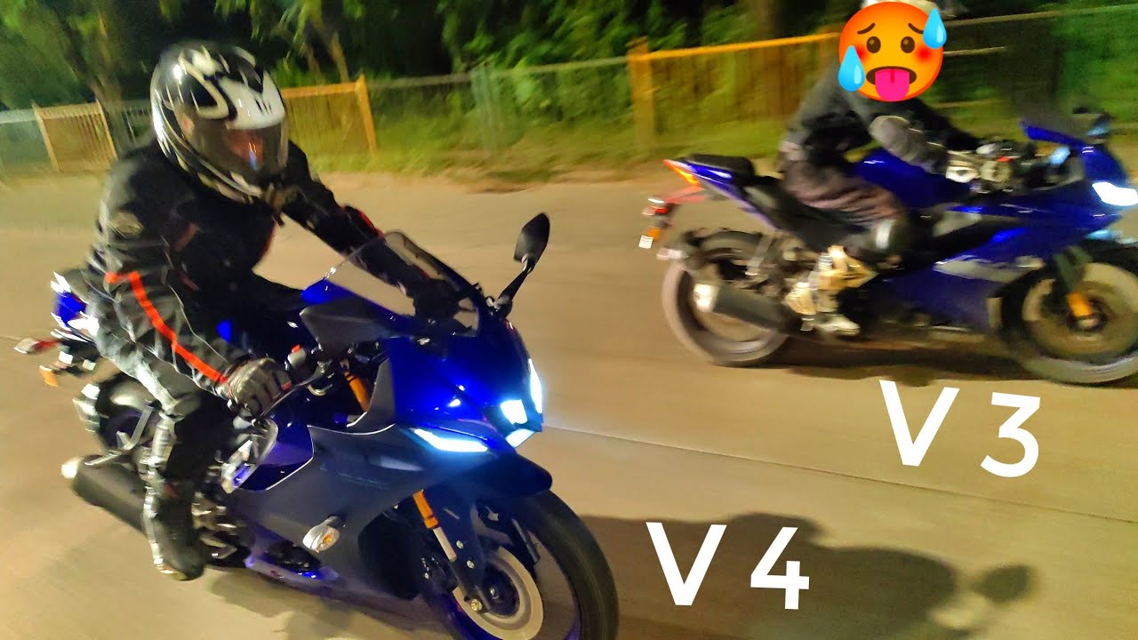 Yamaha R15 V4 & R15 V3 Headlight Visibility Test In Night - YouTube