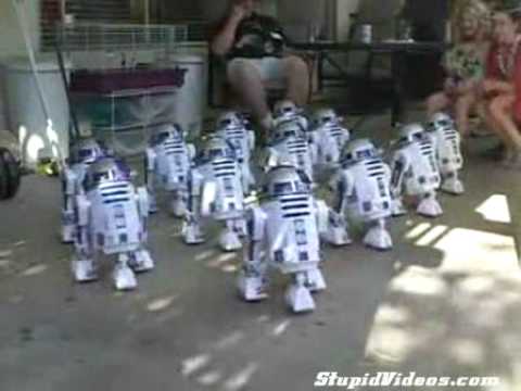 R2D2 Chorus Line