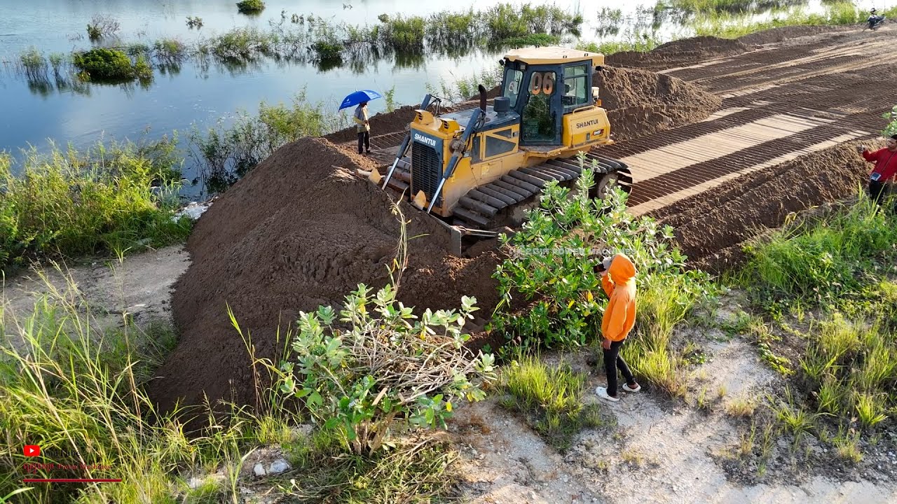 Skills Jobs Up.!! Rocks Clutter On Road Go To Fill Huge Size 300x300.m ...