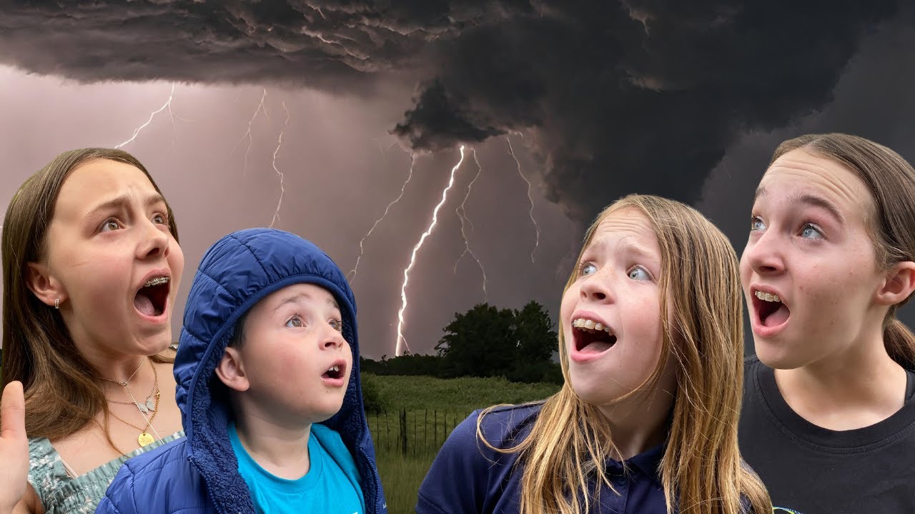 School CANCELLED for a BIG STORM !! - YouTube