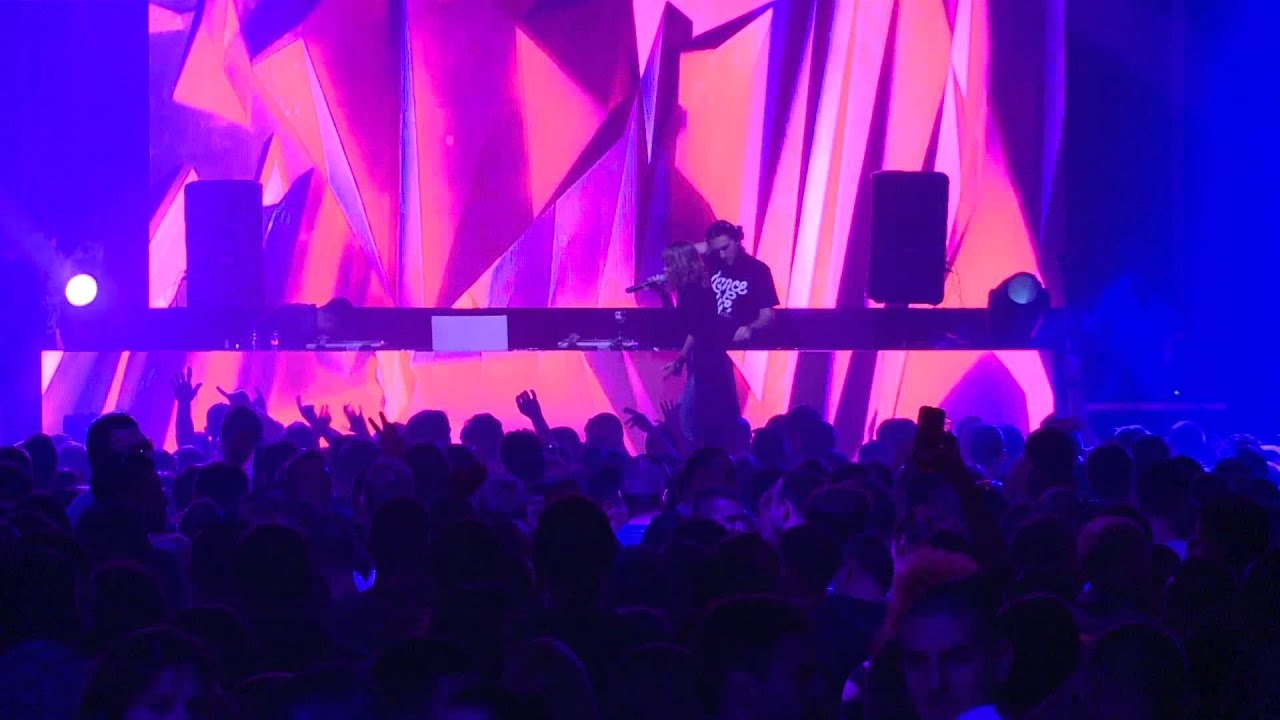 (LIVE) Maat Bandy singing live ft. Gramophonedzie @ Dance4ManyaFestival ...