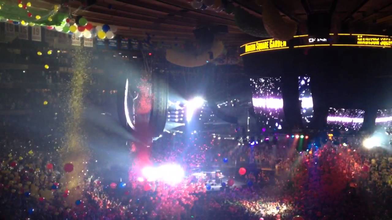 2013-12-31 ~ Phish New Year's Eve Ball Drop at MSG - YouTube
