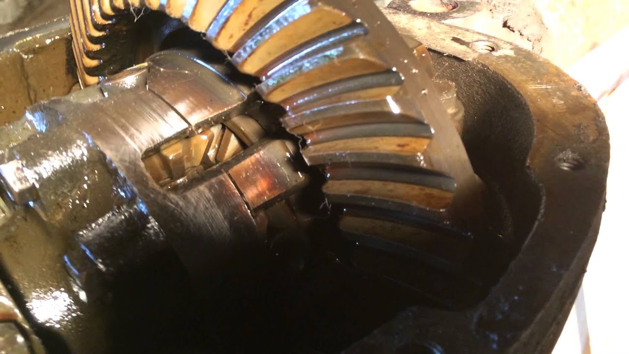 56 Packard Dana 53 rear end slop - YouTube