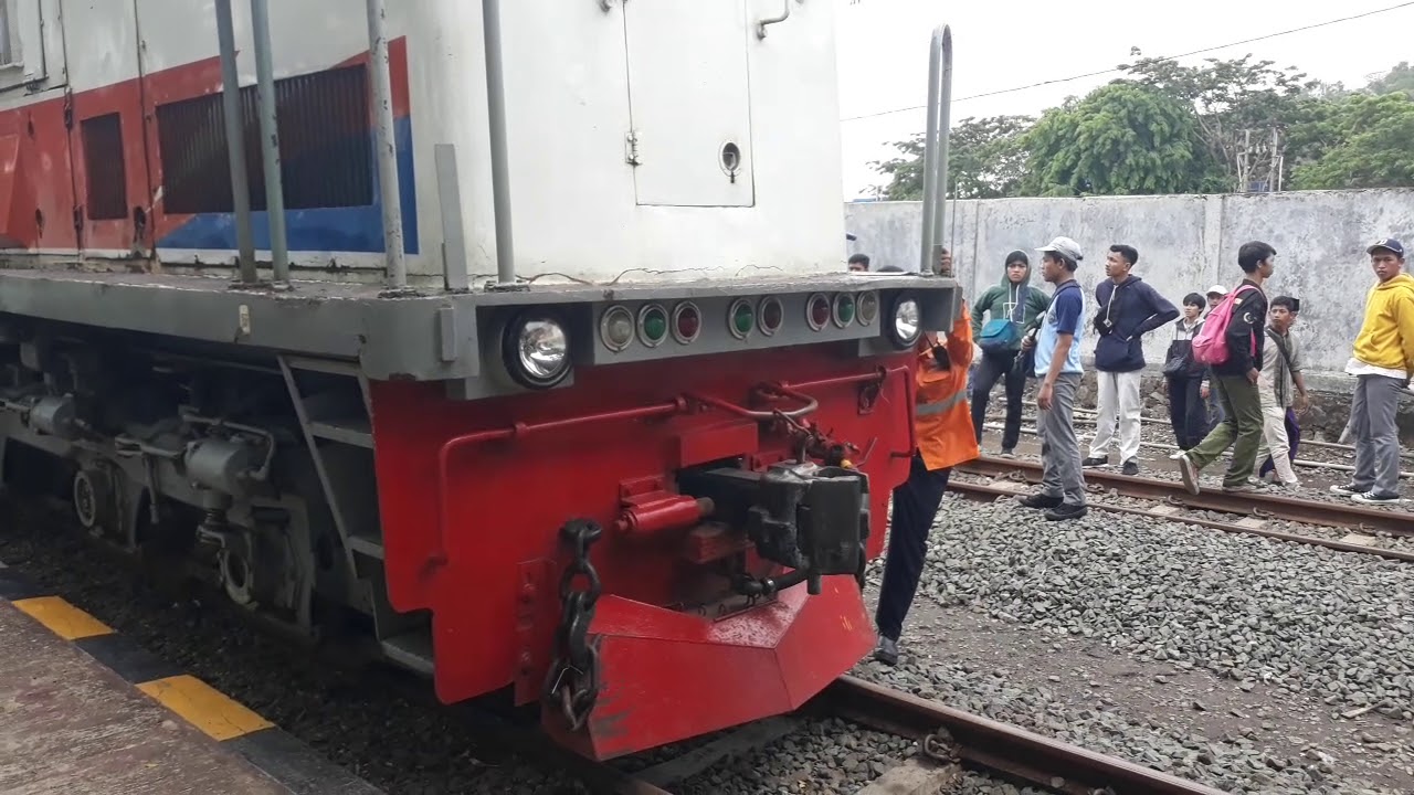 Stasiun merak - YouTube