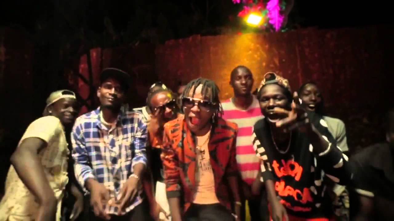 Young mulo / Tokyankubiisa new ugandan music 2015 @ugbetas tv - YouTube