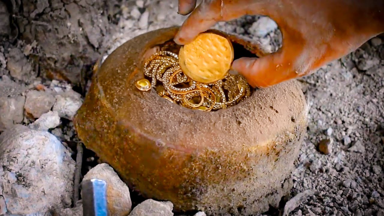 Doppelganger’s Eye Leads Us to Hidden Treasure with a Metal Detector ...