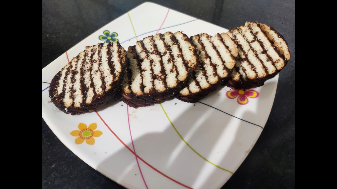 5 Minutes CHOCO BISCUIT CAKE || Tasty Flavours - YouTube