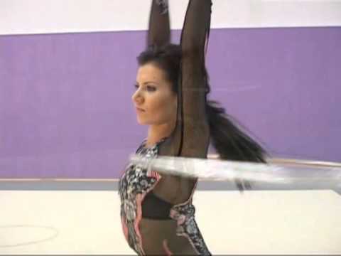 Julia Raskina hulla hoop - YouTube