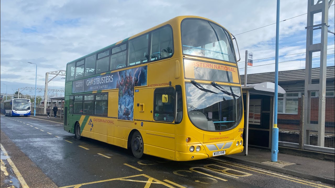First Colchester Volvo B7TL Gemini 37007 WX55VHR departing Colchester ...