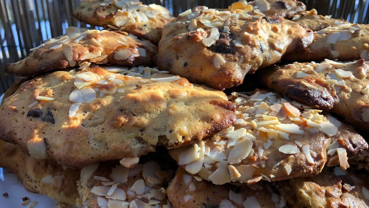 Nuts cookies recipe, Biscuit recipe, fused with walnuts, chocolate chip ...