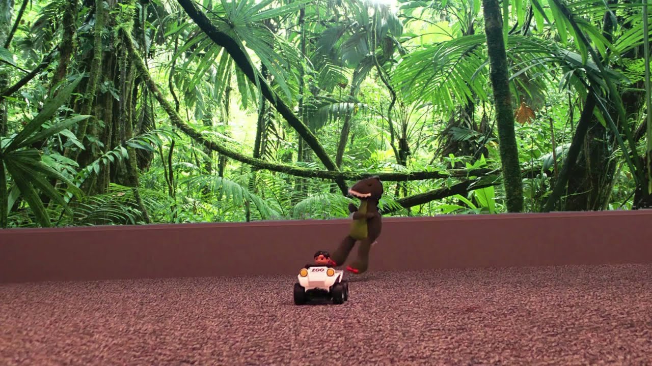 T-Rex car chase. Jurassic Park fun day test. - YouTube