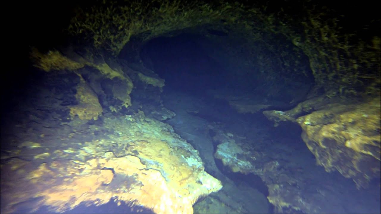 DPV Cave Diving Ginnie Springs - YouTube