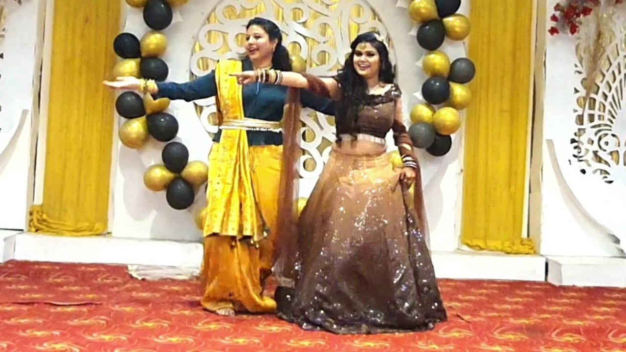 Saas bahu dance.......best dance 🤪🥰||old new fusion song ||shivgouri ...
