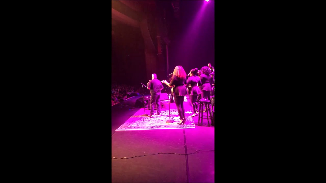 Mark Douthit with Chaka Khan 19 08 15 - YouTube