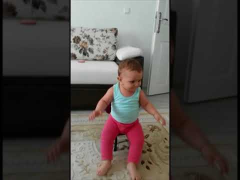 kemençe sesini duyunca çılgına dönen bebek (2018)