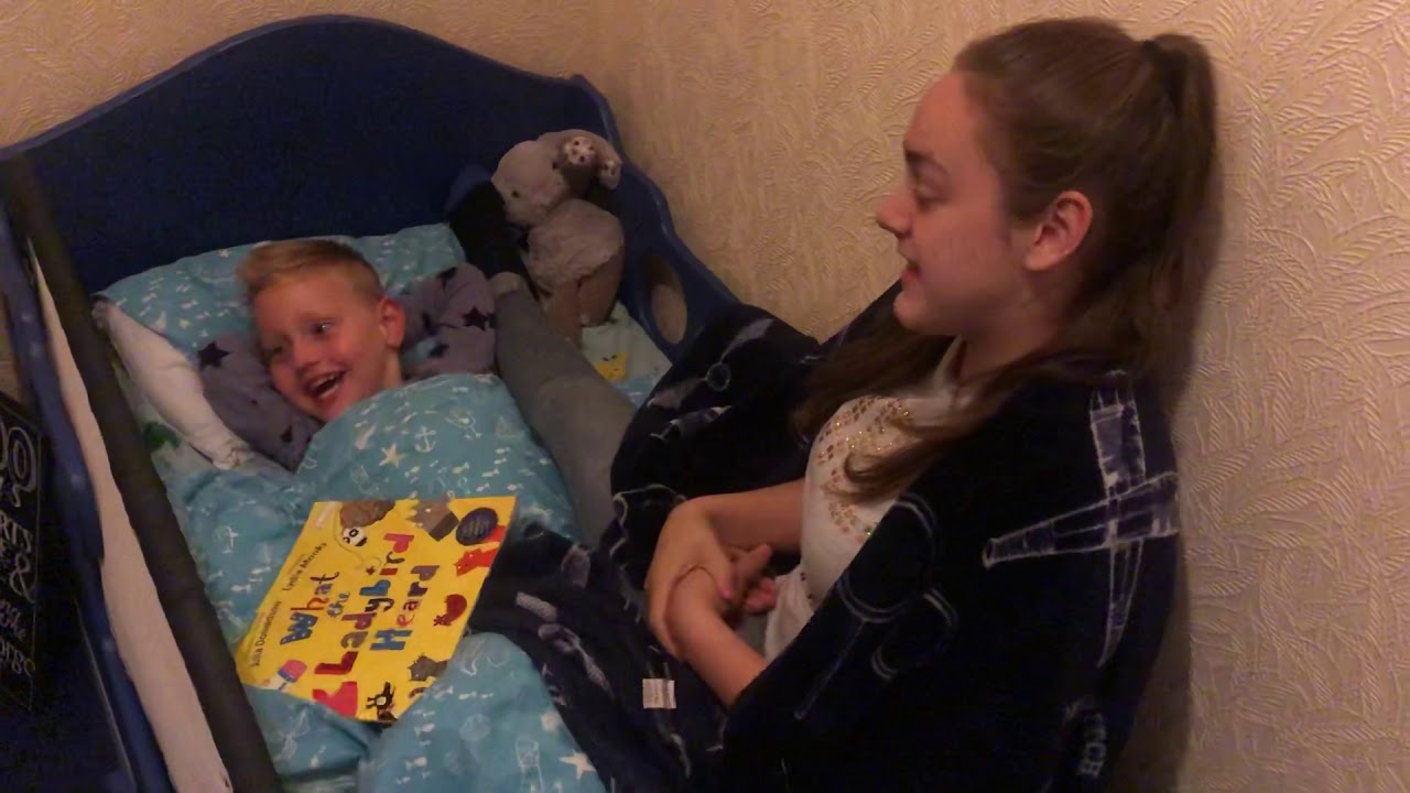 Sign along with us - Sleep - Makaton - Jade and Christian Kilduff - YouTube