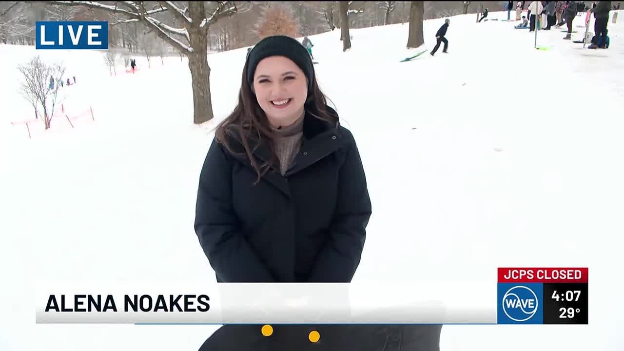 WAVE reporter Alena Noakes tries out sledding for the first time - YouTube