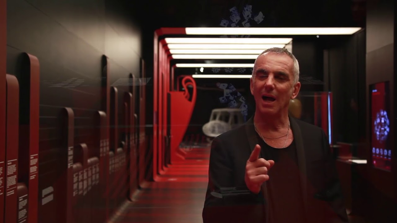 Federico Buffa racconta la nascita di un mito: il Milan - YouTube