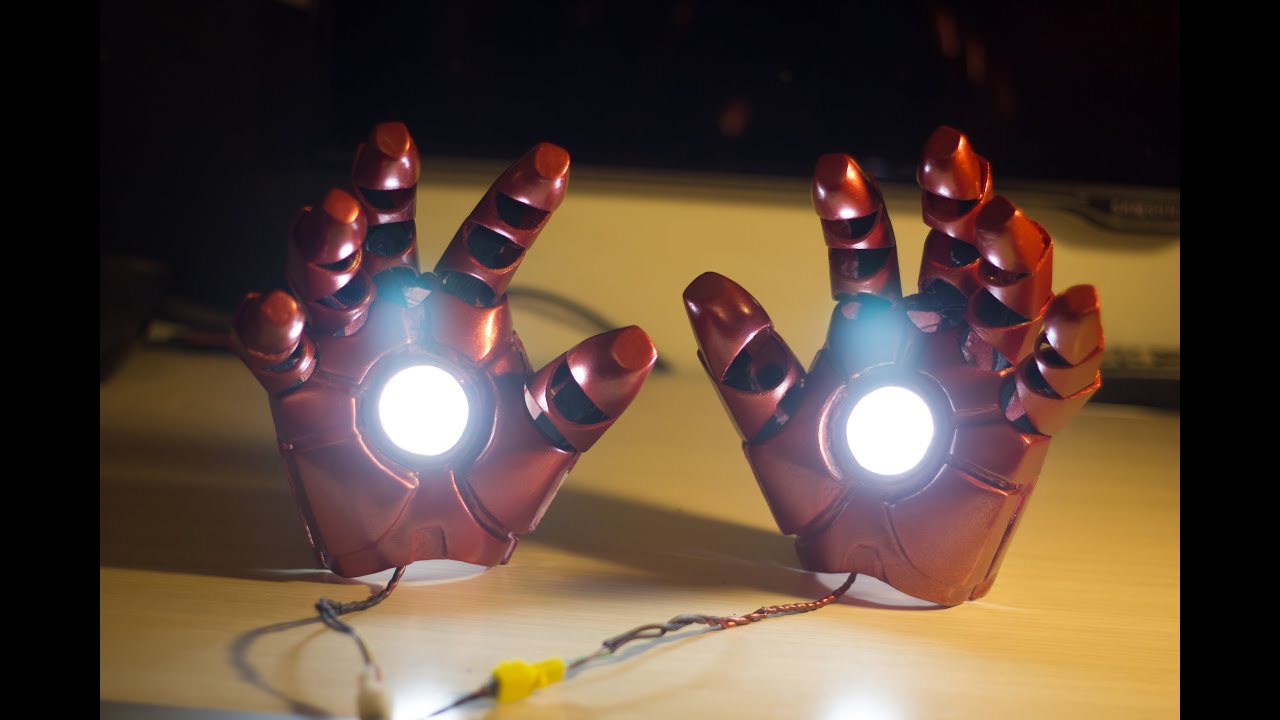Iron Man - Motorized Helmet + Gauntlets - YouTube