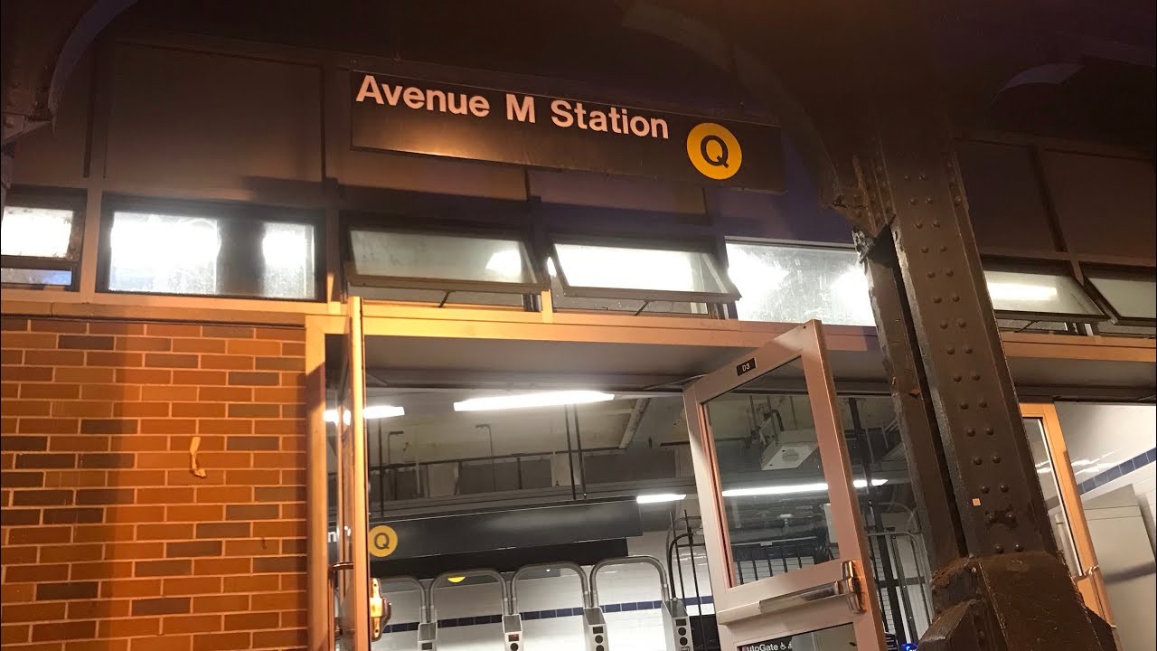 Avenue M Station R46 (Q) Train on (Night time) - YouTube