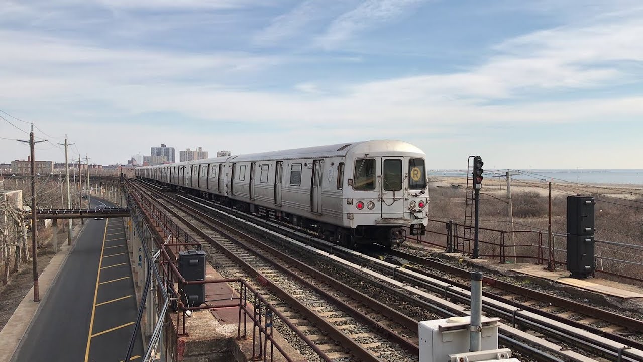 MTA New York City Subway R46 "R" Train Departs Beach 44th Street (2/12 ...