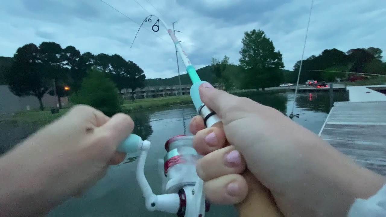 3.28 Pound Large Mouth Bass in Guntersville - YouTube