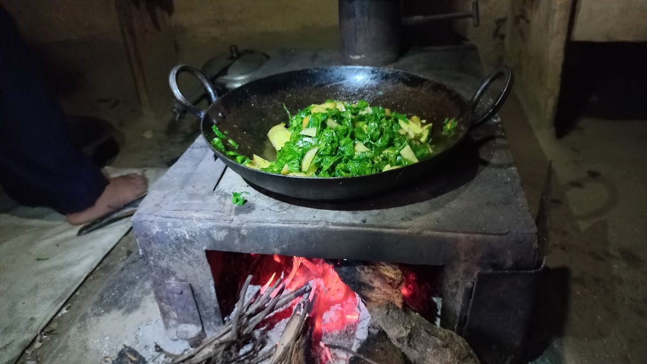Green leaves Collection For cooking vegetable || Nepali Village Kitchen ...