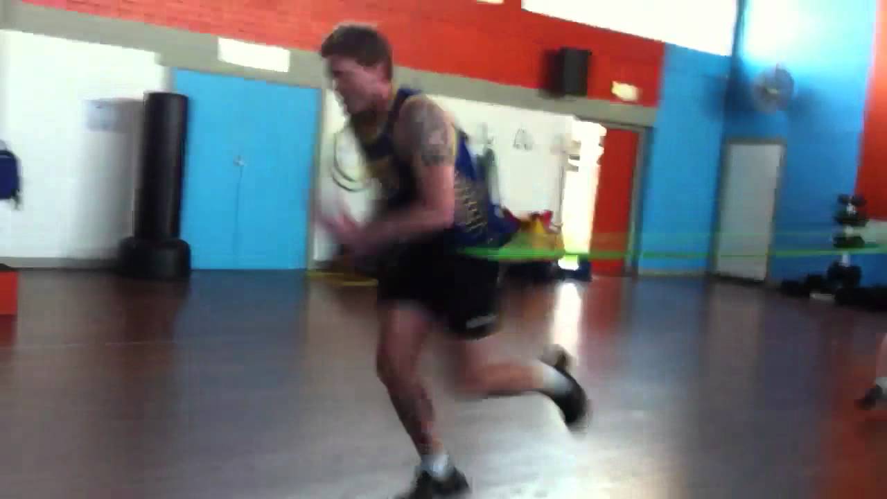 Powerband sprint with Koops and Mark Boddington. - YouTube