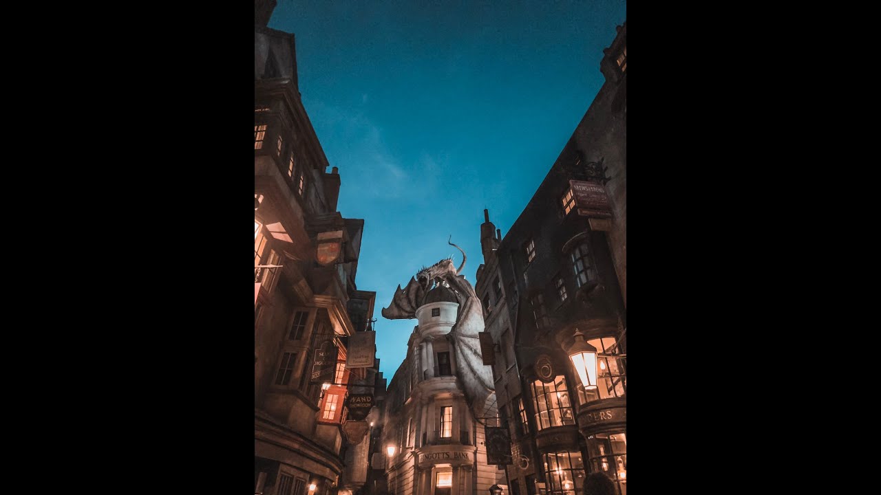 DIAGON ALLEY - UNIVERSAL STUDIOS (BECO DIAGONAL) - YouTube