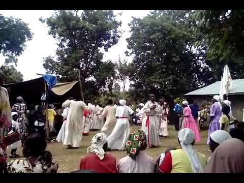 A church in Western Kenya during the burial - YouTube