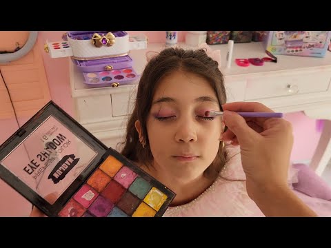 Eylül Düğüne Hazırlanıyor. Düğün Saç Modeli ve Çocuk Makyaj Setiyle Makyaj Yaptık Prenses Gibi Oldu