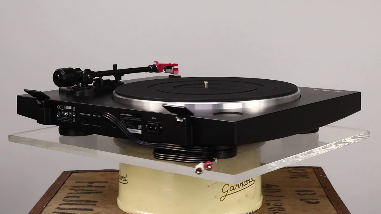 Audio Technica AT-LP3 Black - YouTube