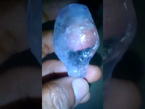 Ini la bongkahan batu berlian si apa iyang berminat silakan whatsApp,,no ku ini 082183497055