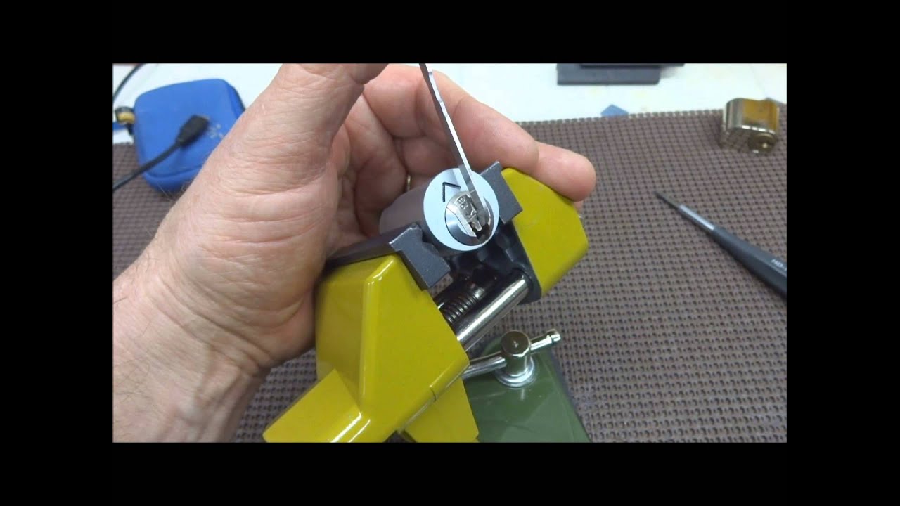 (187) BiLock (Australia) 12-Pins + 2 Sidebars (Thanks Kokomolock ...