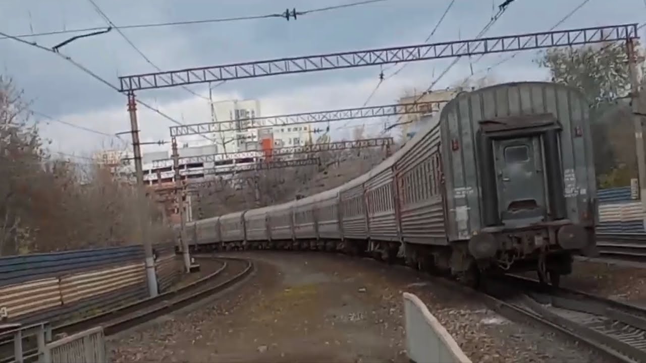 LONG DISTANCE trains compilation in Russia. Long distance sleeper ...