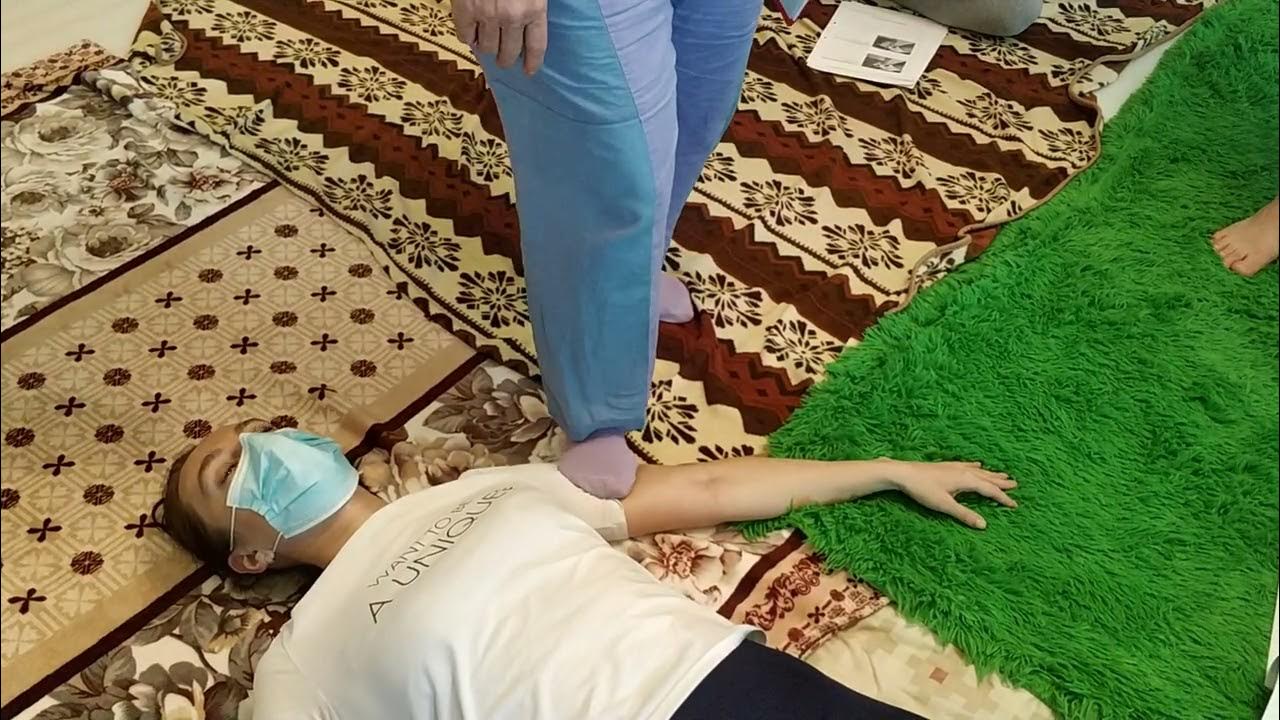 Тайский массаж ногами - довольно редкая техника в России - YouTube