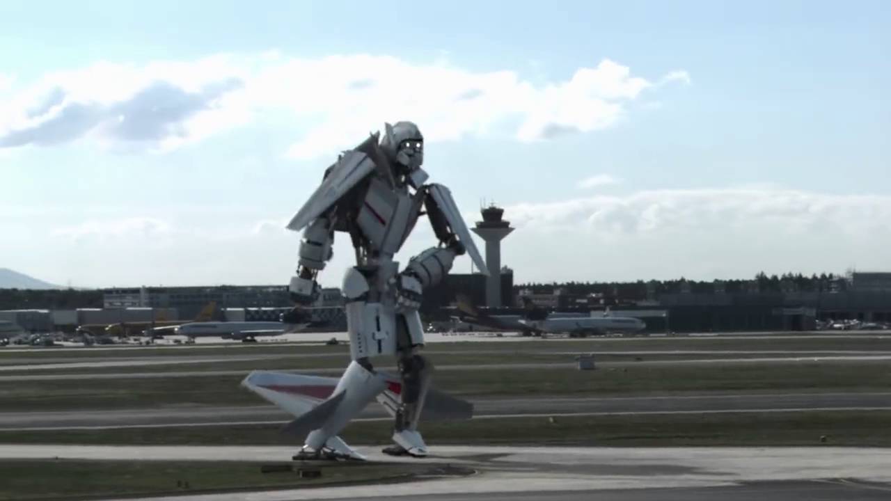 Transformer caught in camera - YouTube